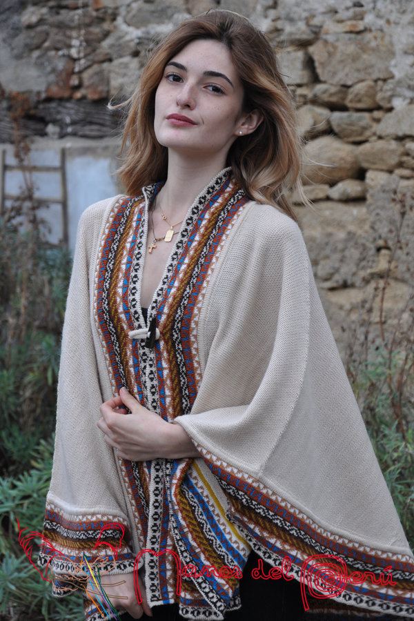 Ponchito, Small poncho, poncho femme, poncho court, tricoté en laine d ...