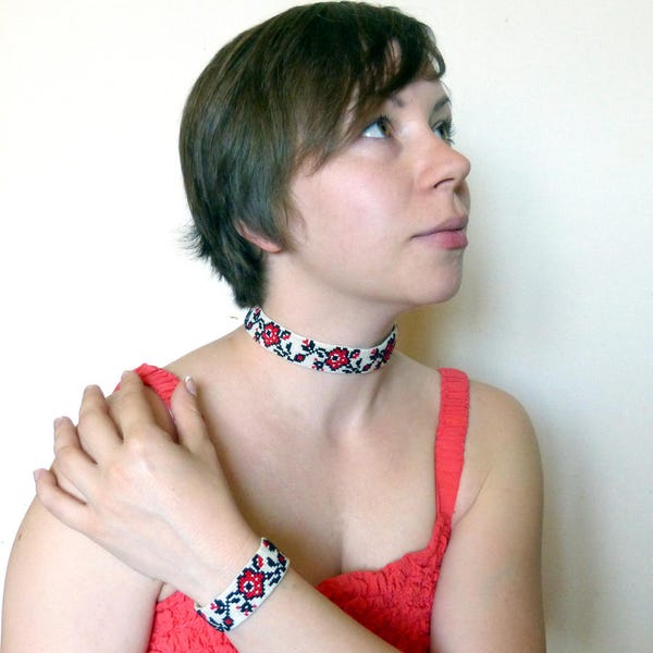 Red Embroidered Choker Red Neck Ribbon With Cross-stitch Ornament ...