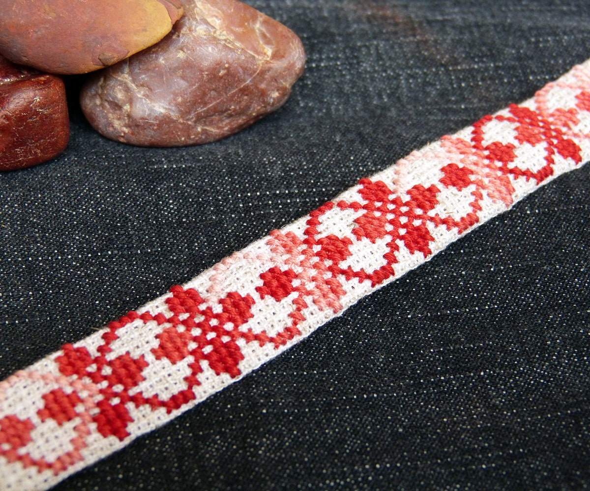 Red Embroidered Choker - Red Neck Ribbon With Cross-stitch - Ornament ...