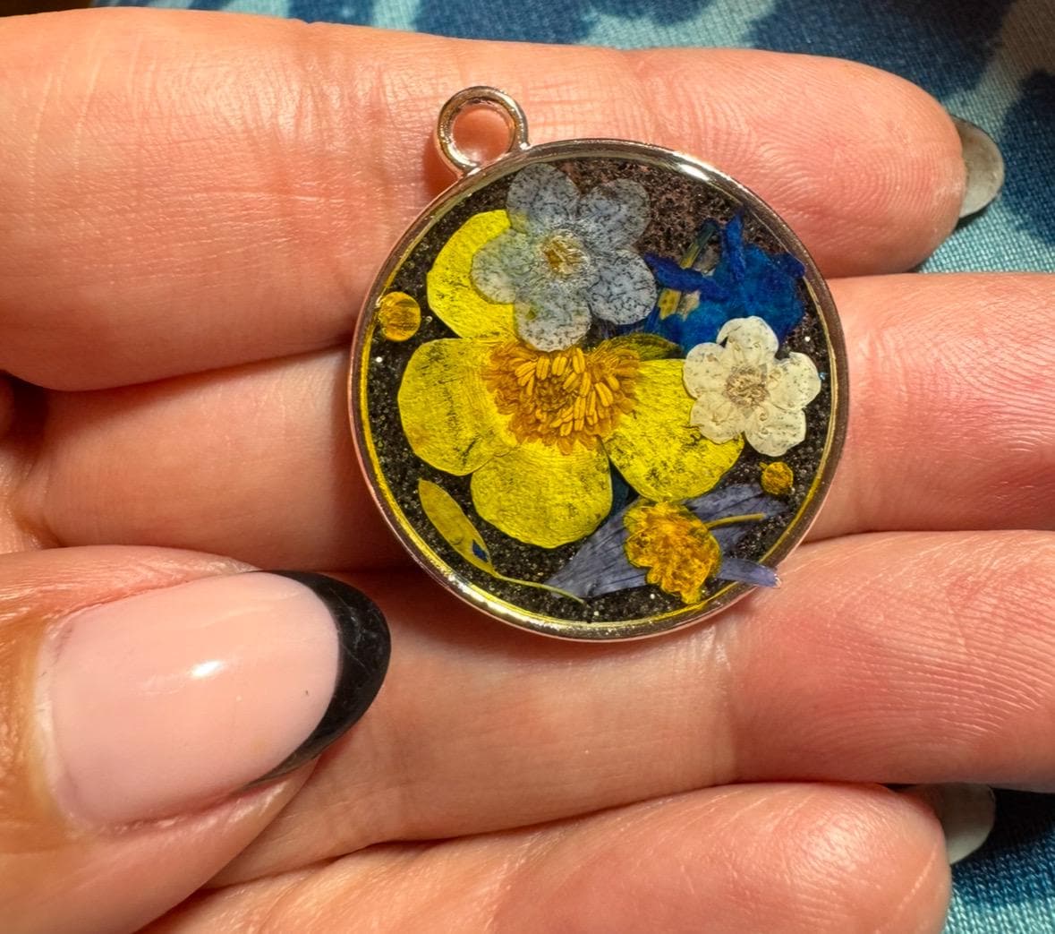 Custom Resin Necklace/keychain Pendant - Etsy