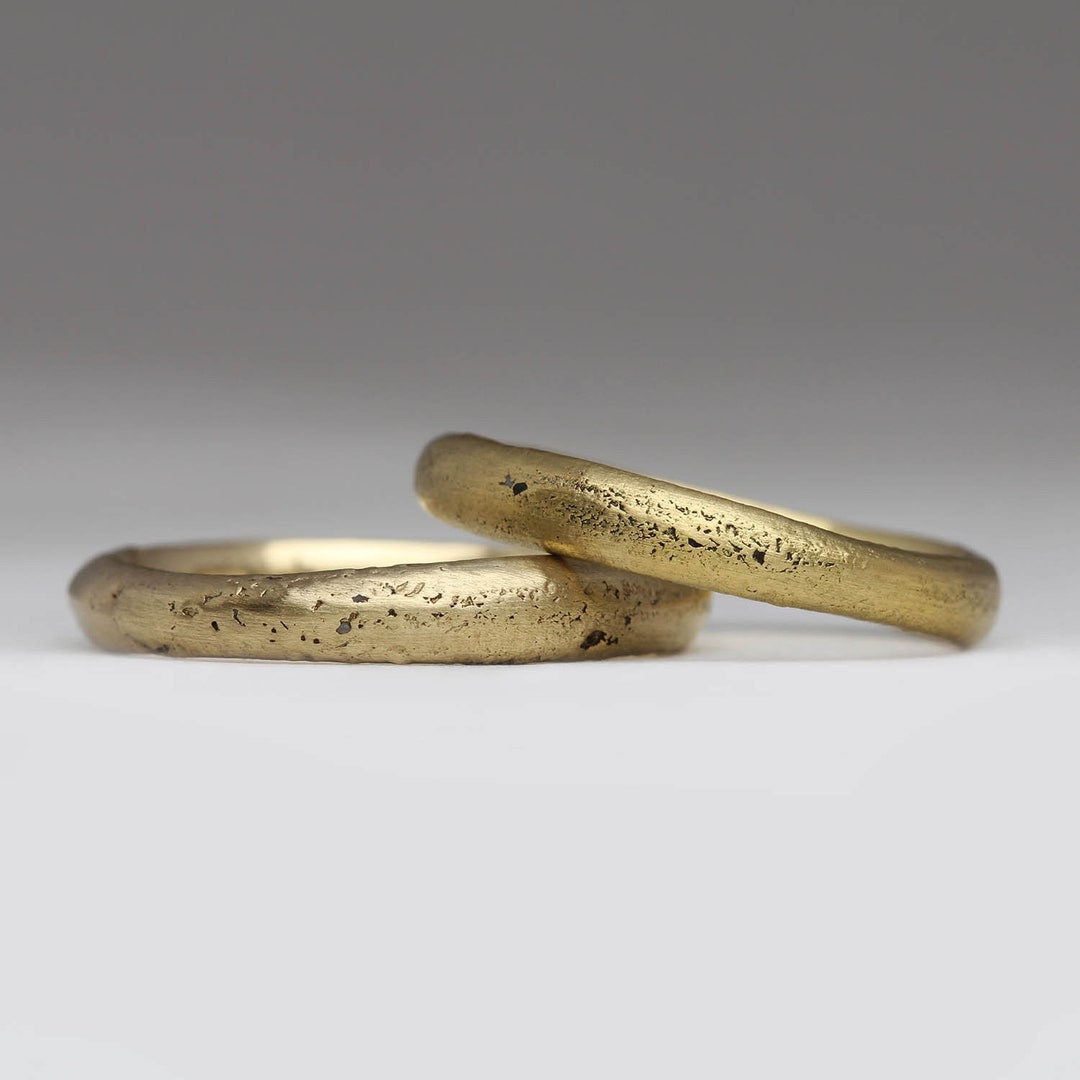 Hers and Hers 18ct Gold Wedding Ring Set, Sandcast Androgynous Rings ...