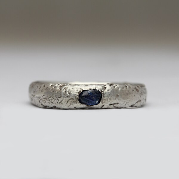 Rough Sapphire Ring - Etsy UK