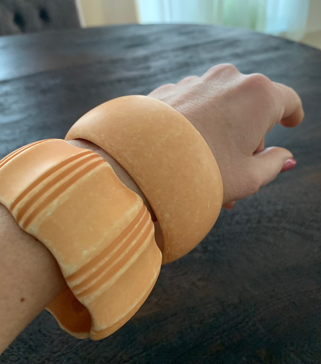 Vintage 1940s Plastic Carved Bracelet Peach Color Bangle Bracelet Set ...