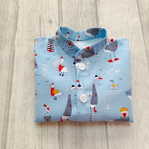 Short Sleeve Shirt With Mandarin Collar in Seaside Character Print ...
