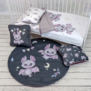 White Baby Bats Crib Blanket, Cute Vampire Bats Personalized Minky ...
