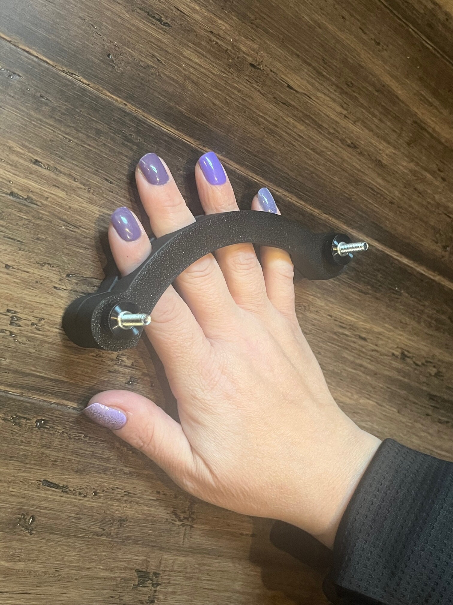 Devil's Handshake Spiked Clamp Torture Fingers Hand — Sharp Pointed Things