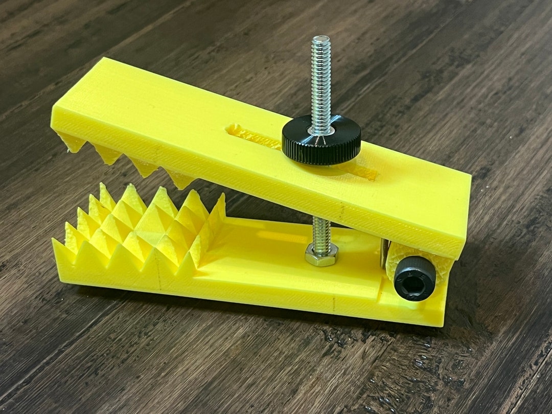 GIANT Jaws of Fun Clamp ONE - Etsy Canada