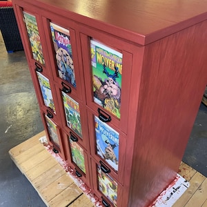 9-drawer Red Oak Comic Book Storage Cabinet - Etsy
