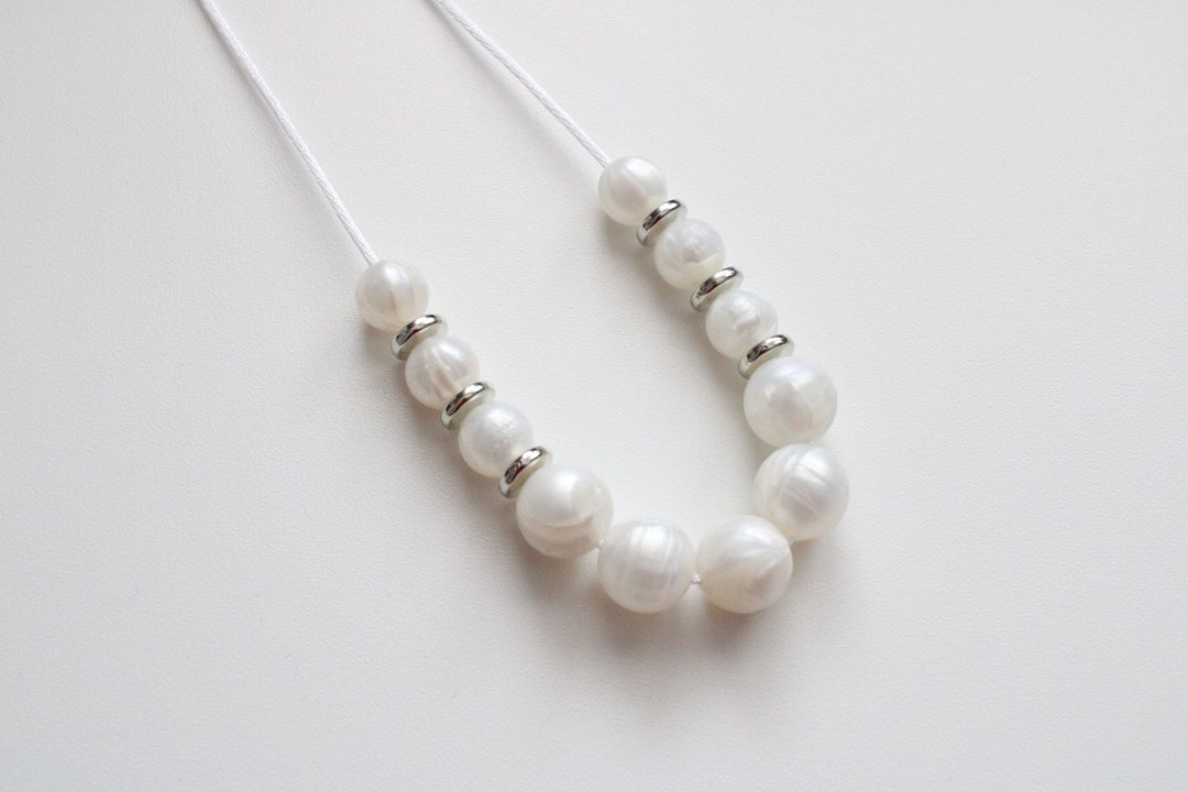 White Pearl Silicone Nursing Necklace, Breastfeedingnecklace New Mum ...