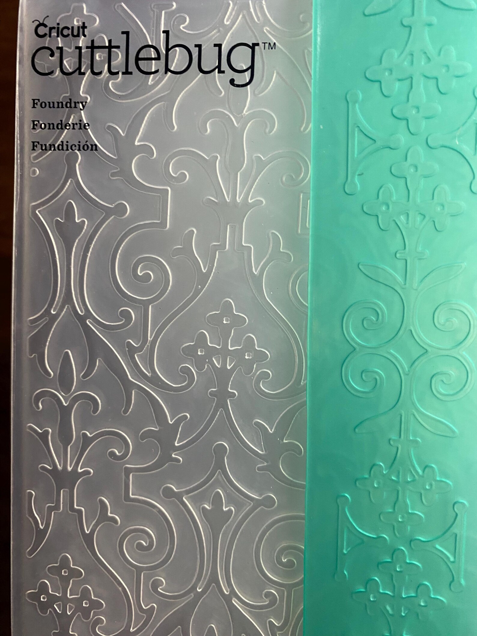 Anna Griffin Circuit Cuttlebug Embossing Folder Pick: Foundry, Smitten ...