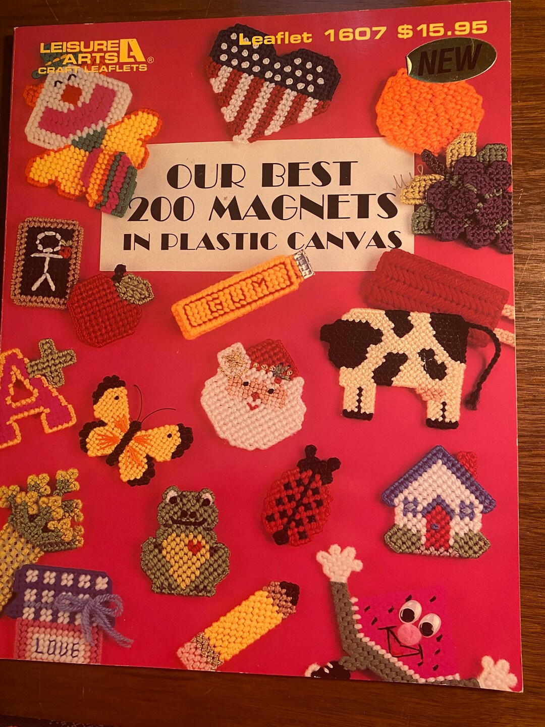 Magnets Best 200 Designs Plastic Canvas Needlepoint - Projects ...