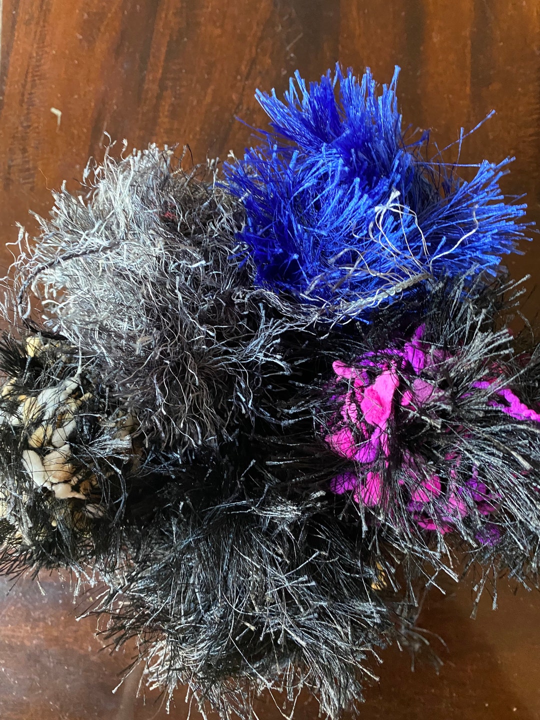 Lion Fuzzy Fun / Fancy Fur Yarn for Knitting and Crochet New 100% ...