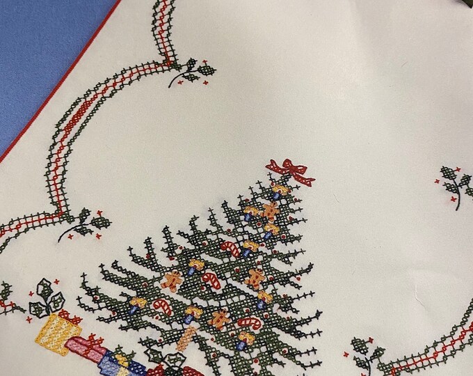 Bucilla Christmas Holiday Tree Table Runner 14 1/2 X 43 1/2 82652 ...
