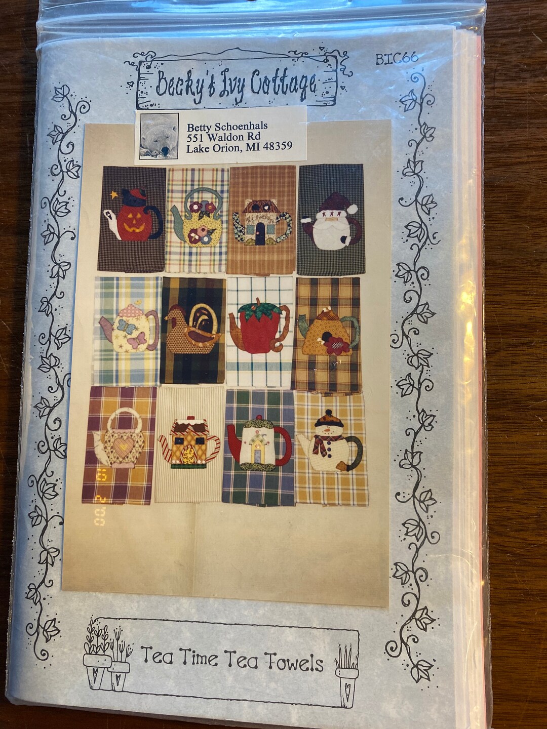 Tea Time Tea Towels - Applique Pieced Pattern - Becky's Ivy Cottage ...