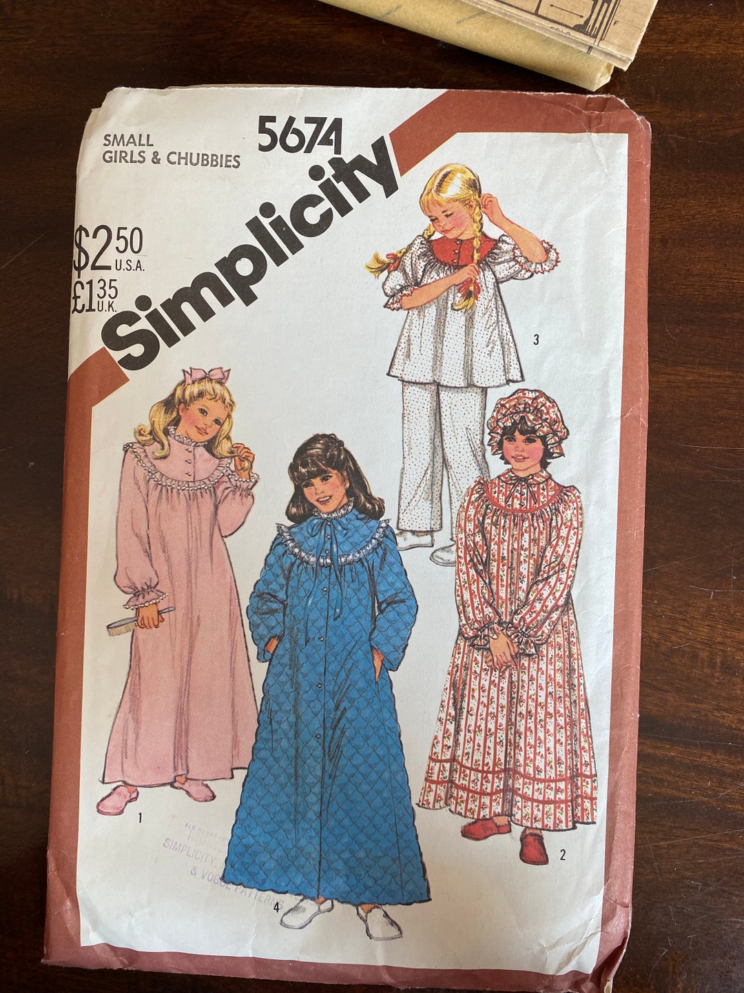 Girl's PAJAMAS Nightgown - Simplicity 5674 Pattern 1982 (uncut) Size ...