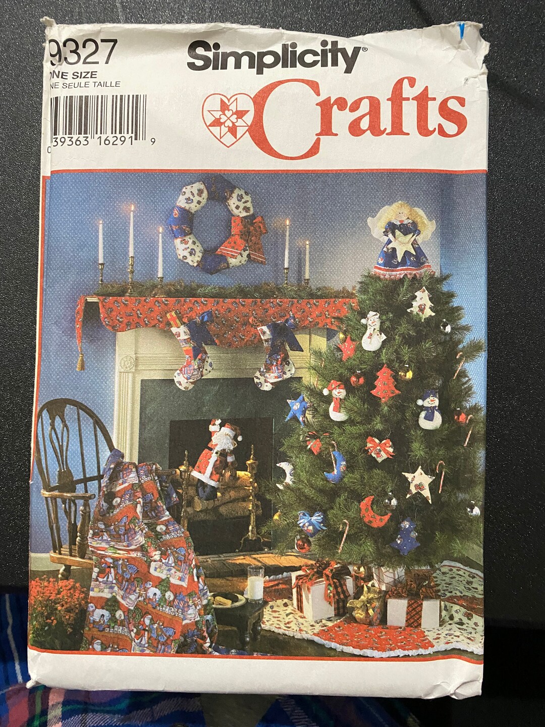 Christmas Decor Ornaments & Tree Skirt Holiday Simplicity 9327 Pattern ...