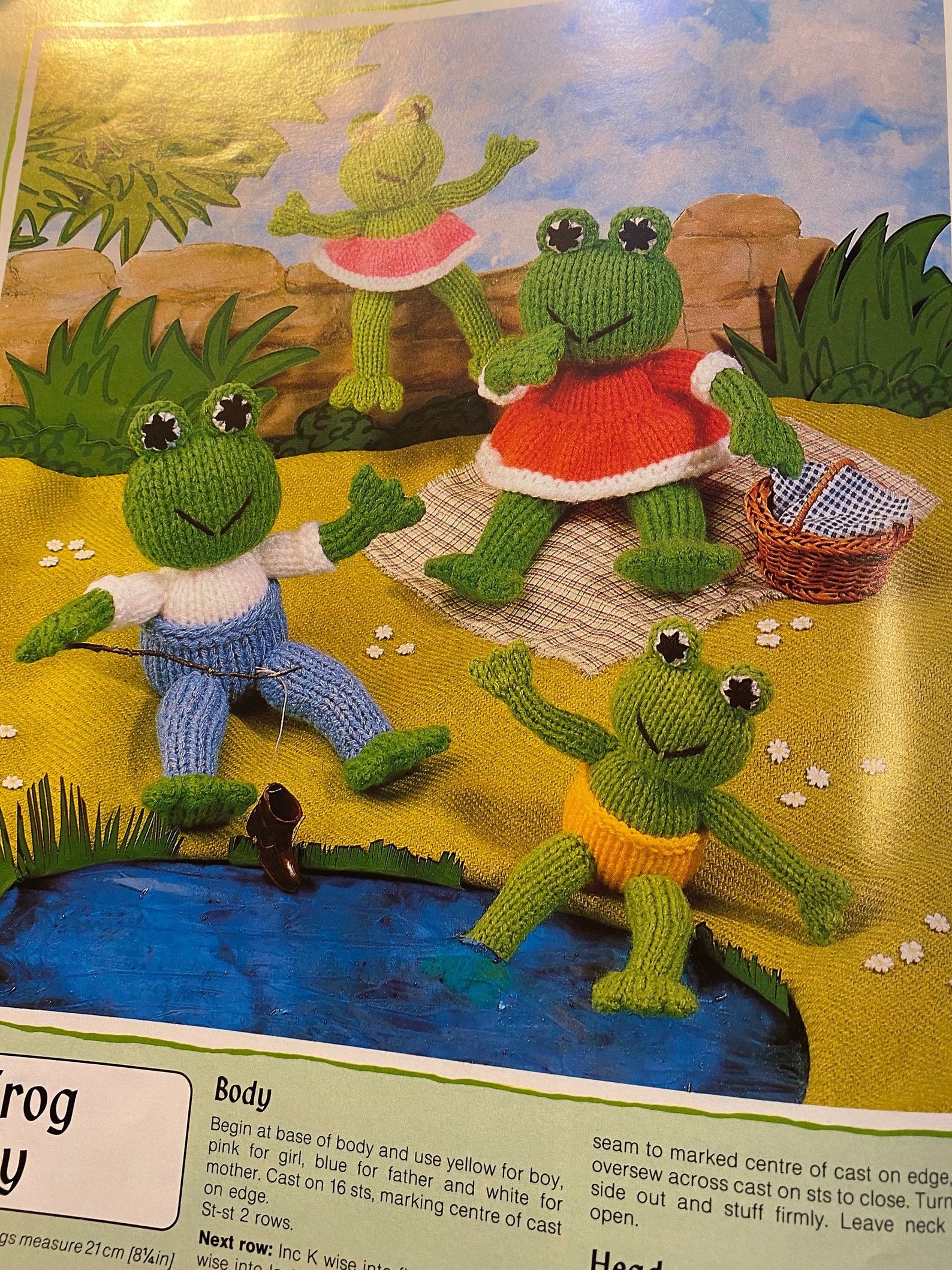 Knit Dolls: Jean Greenhowe's Knitted Animals Soft Toys Figures - 1990 ...