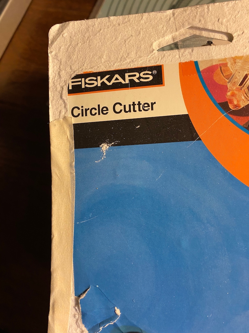 Fiskars Circle Cutter / Paper Punch or Choose Cutter Guide - Crafting ...