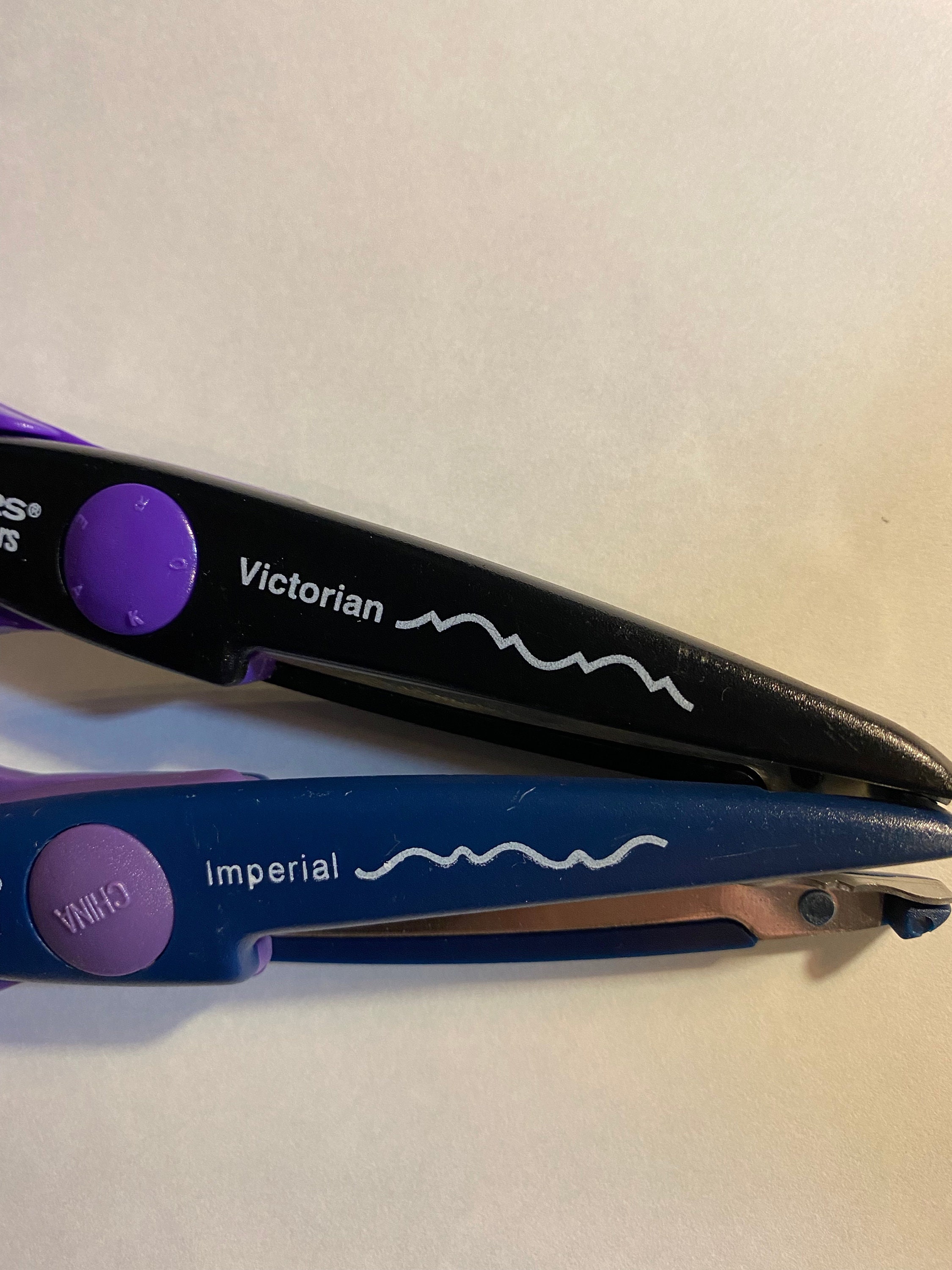 Fiskars Scissors Paper Edgers Cutting Decorative Scallop Edge | Etsy UK