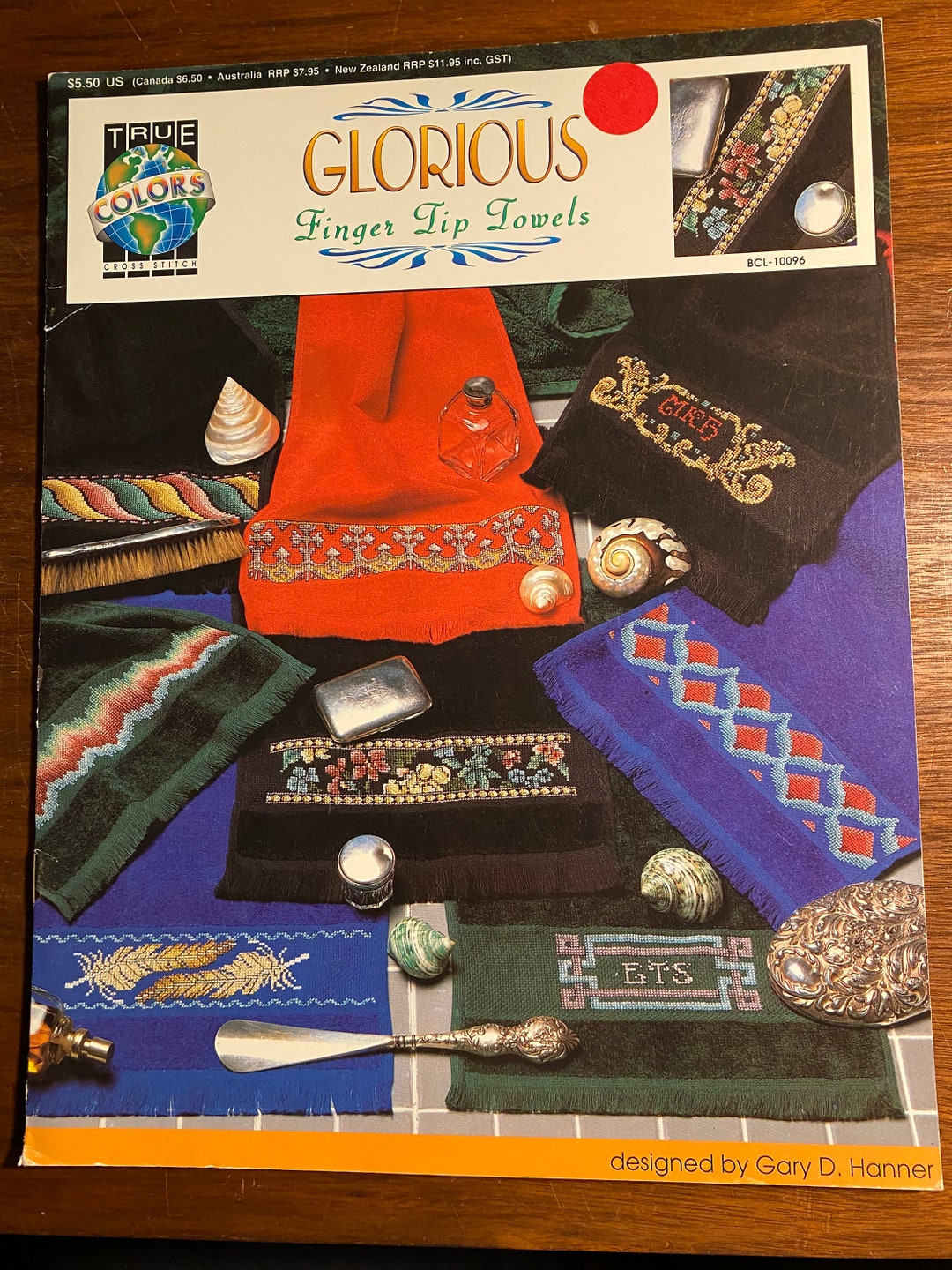 Glorious Finger Tip Towels - Border Designs, True Color International ...