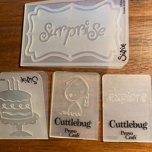 Sizzix Choose a Textured Impressions Small Embossing Folder - 2.25" X 2 ...