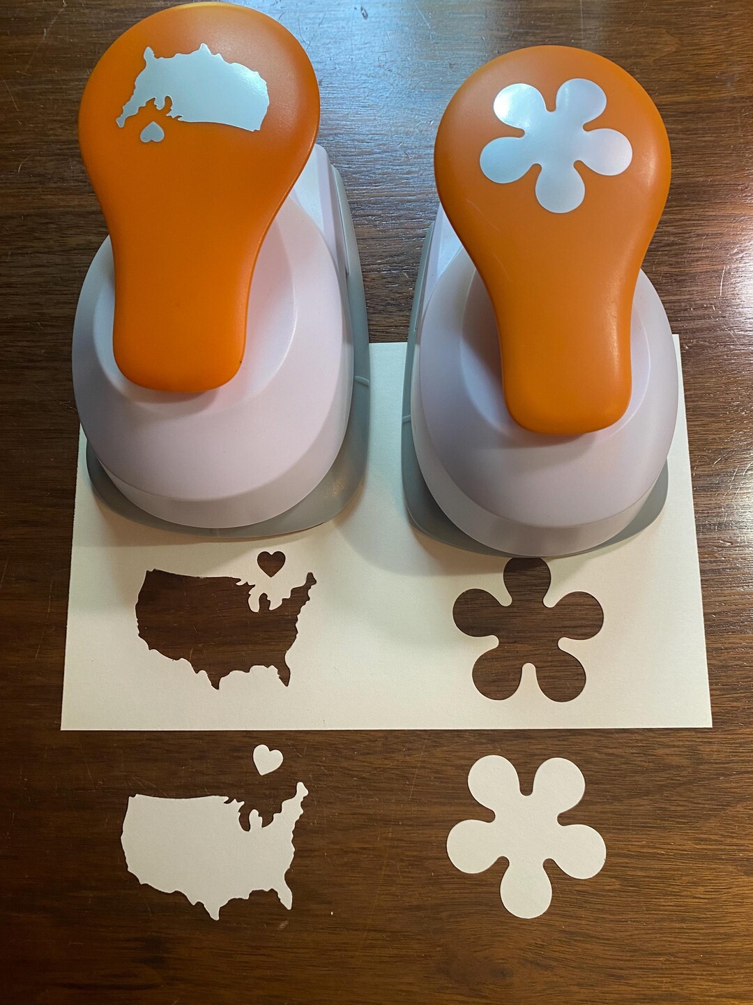 Fiskars Shapes Pick: Daisy Doo or US Map Die - Corners / Page / Paper ...