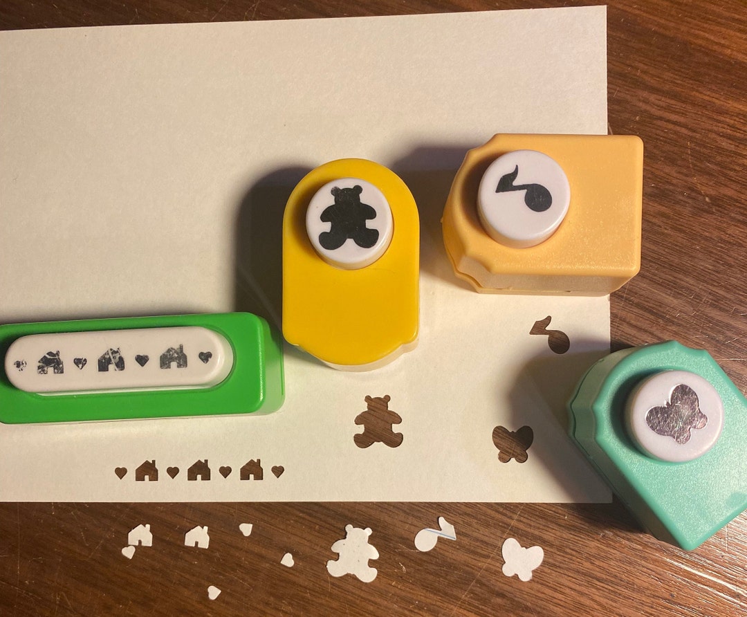 Set 4 Page / Paper Edge / Punch Teddy, Musical Note, Butterfly, Houses ...