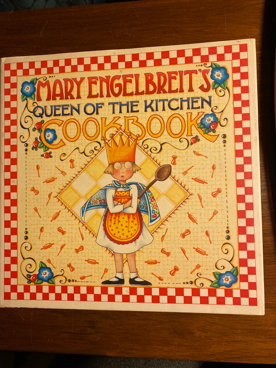 Mary Engelbreit's Queen of the Kitchen Cookbook - Nicely Illustrated ...