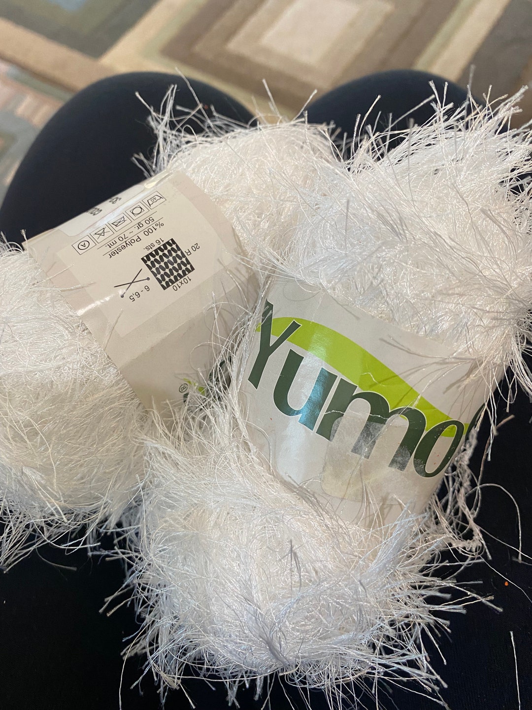 Yumos Elista White Eyelash Fuzzy Yarn for Knitting, Crochet, Crafts ...