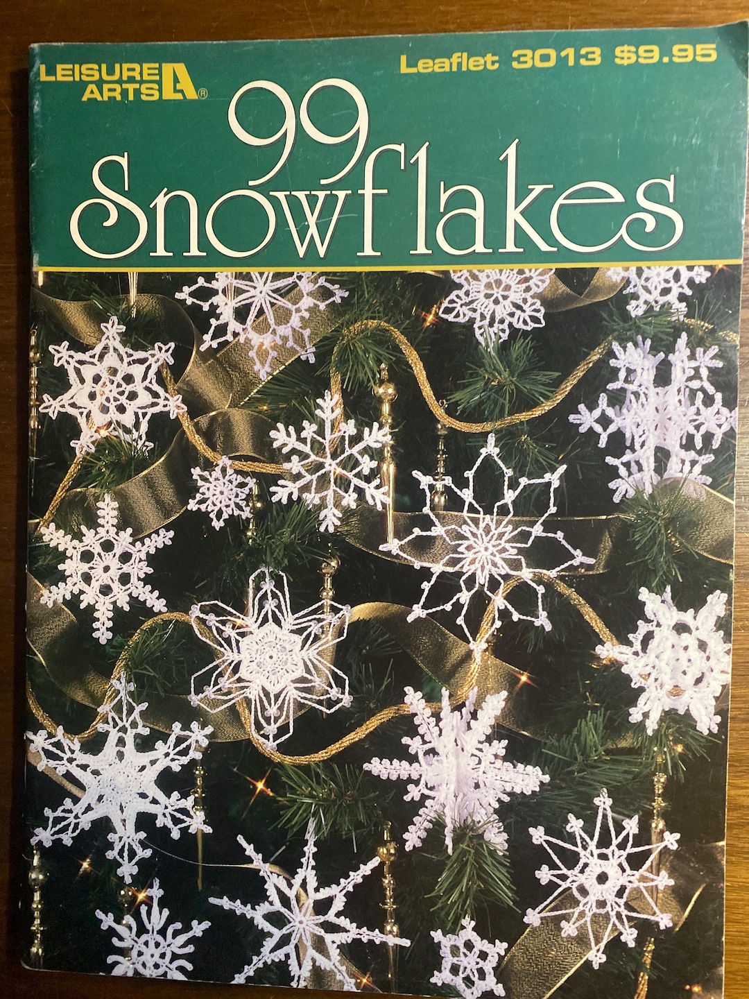 99 Crochet Christmas Snowflakes - Leisure Arts 3013 - Ornament ...