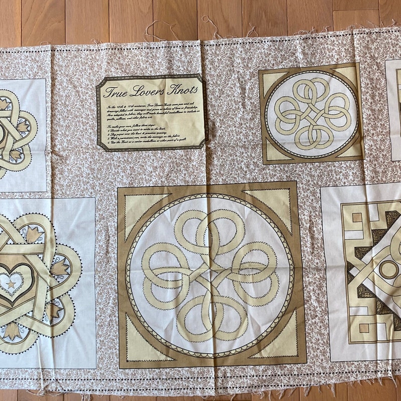 Lovers Knot Quilt - Etsy