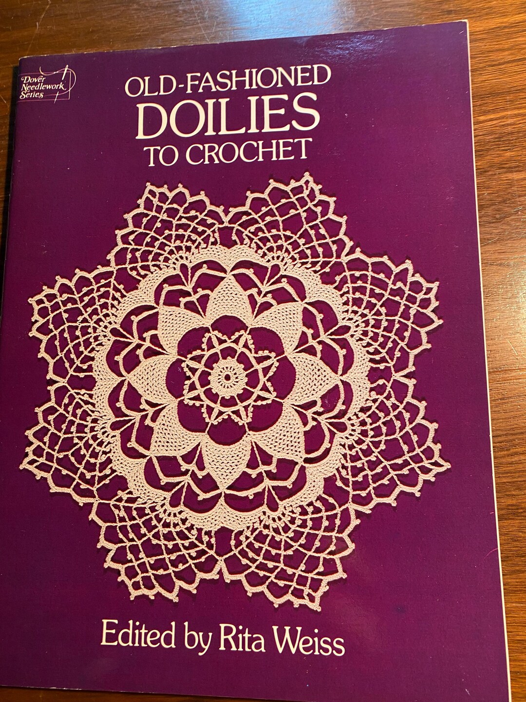 Old Fashioned Doilies to Crochet - Rita Weiss - Dover - 1987 - Pansy ...
