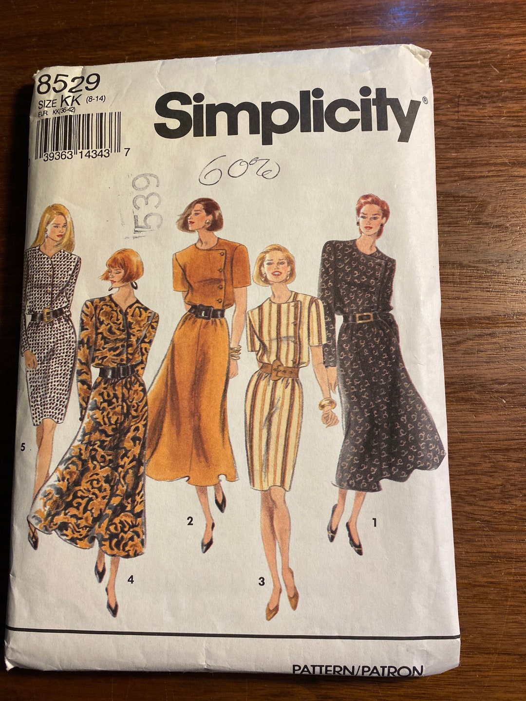 Misses / Women's Dress Classic Front Button Simplicity 8529 Pattern ...