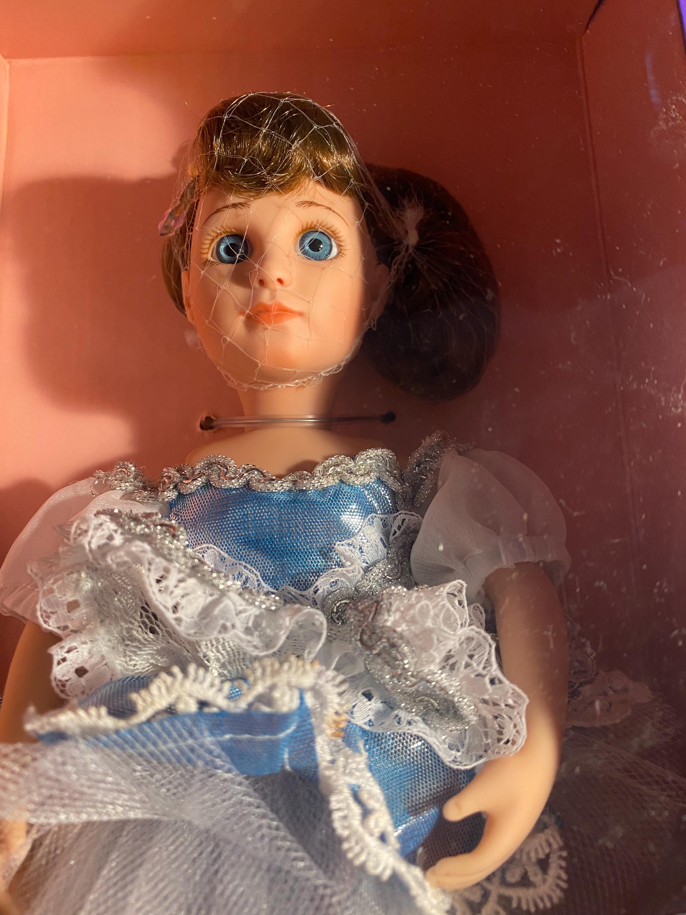 Snow Fairy by Effanbee - the Storybook Collection - Vinyl Doll - 9 ...