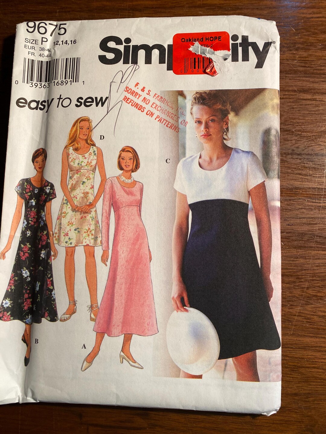 Misses / Women's Simple Flared Dress Sheath / Shift Simplicity 9675 ...