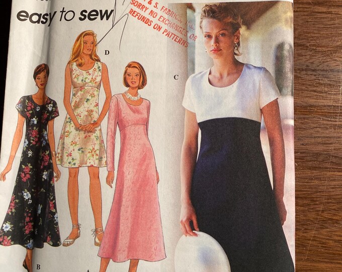 Misses / Women's Simple Flared Dress Sheath / Shift Simplicity 9675 ...