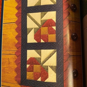 Four Seasons of Calendar Table Toppers / Runner Lynette Jensen ...