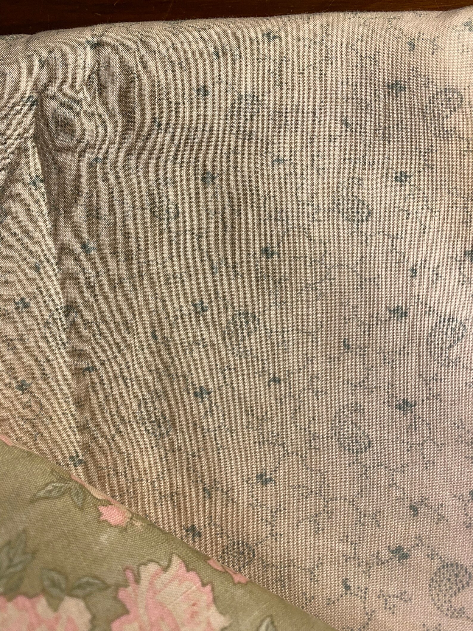 Pick Coordinating Fabric Flowers / Roses / Pinks - Greens - Mauve ...
