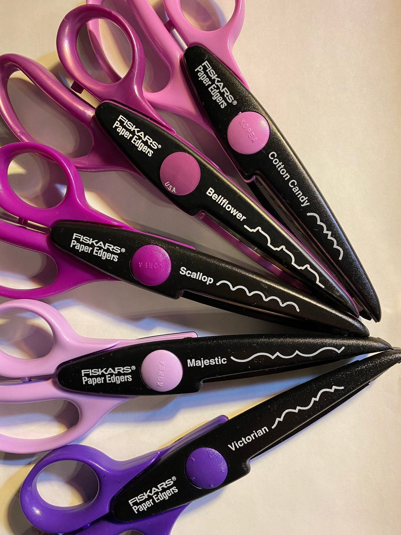 Fiskars Scissors Paper Edgers Cutting Decorative Scallop Edge Design ...