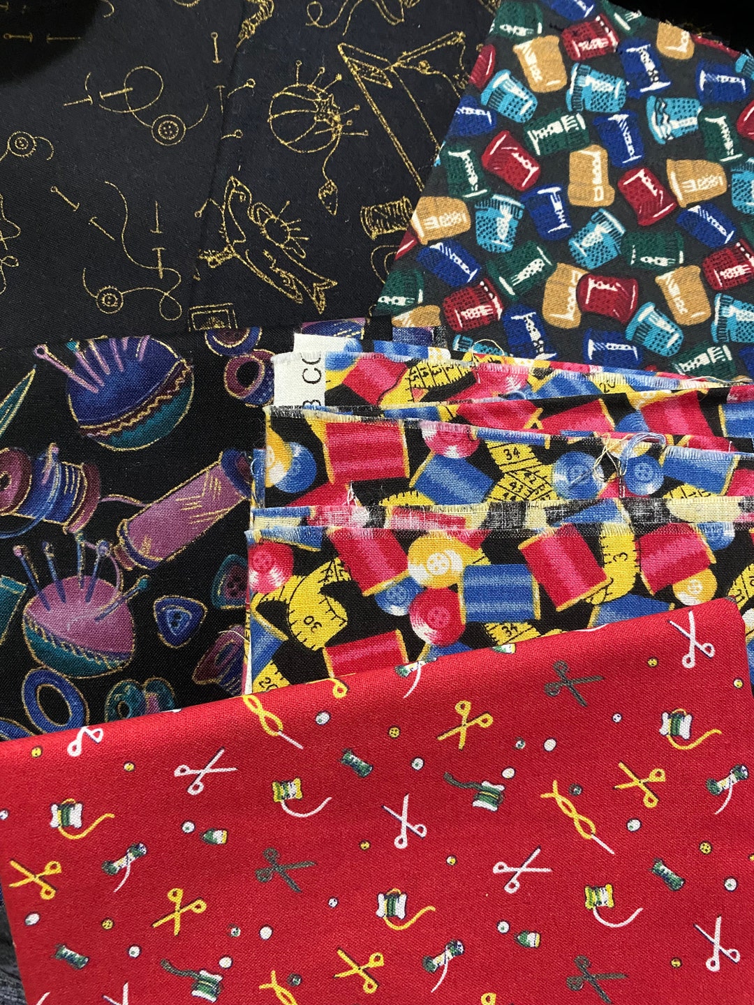 A Small Bit - 6 Pieces of Fabric Sewing Theme - Thread, Scissors ...