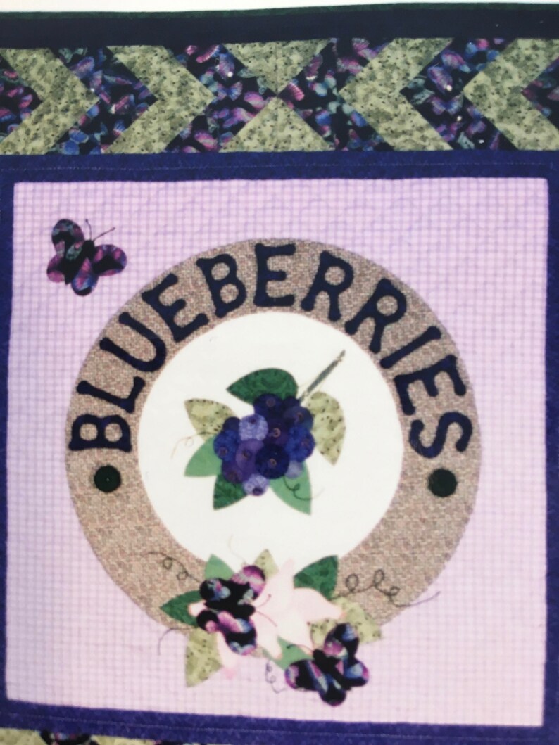 BLUEBERRIES Quilt Pattern, APPLIQUE Center With Quilted Border ...