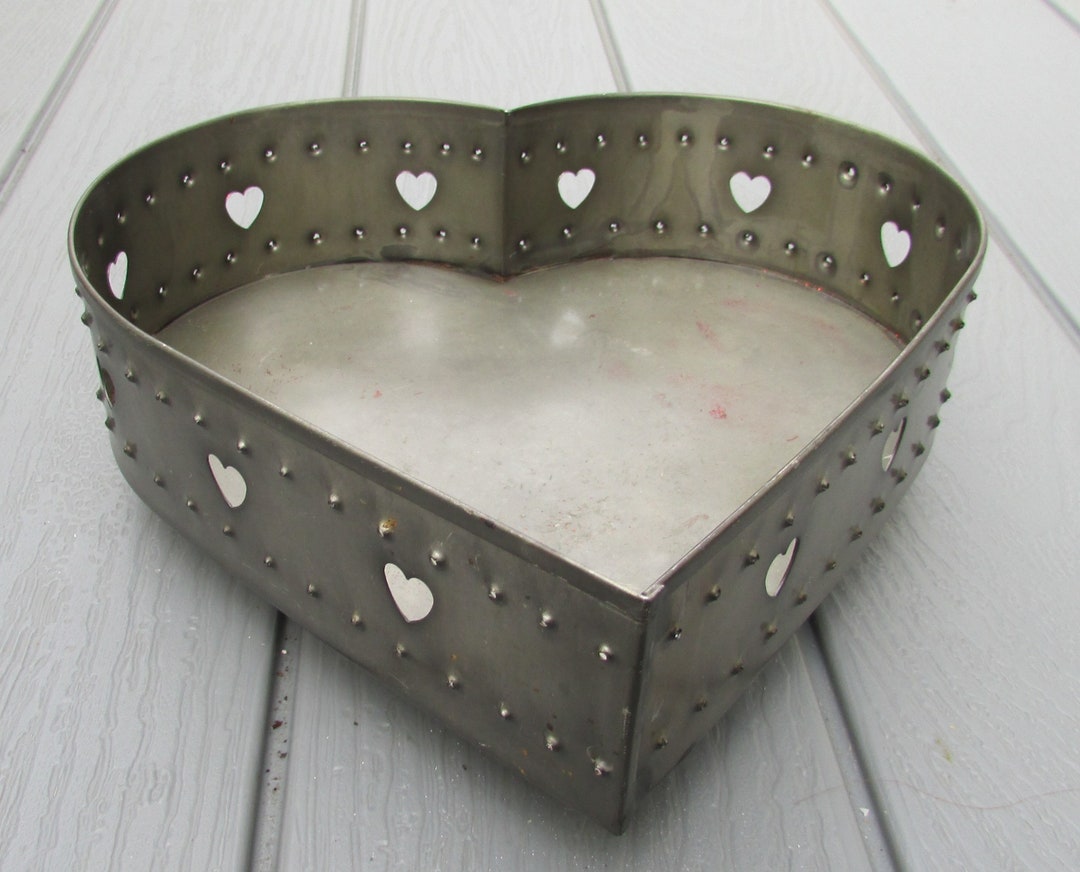 Quaker Type Tin Heart Shaped Holder - Etsy