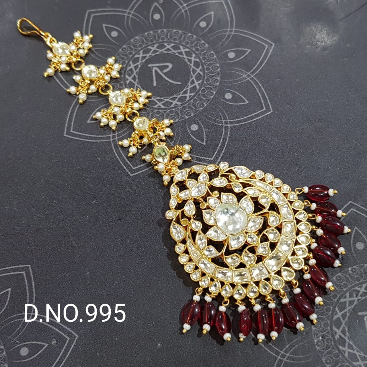 Ahemadabadi Pachi kundan beautiful mang Tikka head jewellery | Etsy