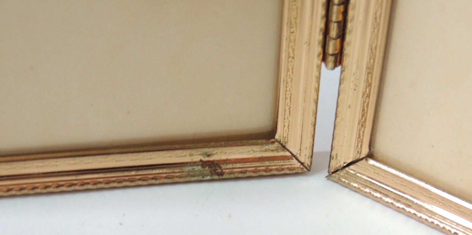 Vintage Bi Fold Metal Frame, Double Hinged Picture Frame, 5x7 - Etsy