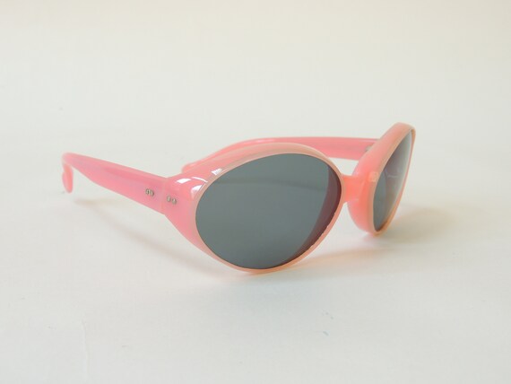 Vintage Mod Sunglasses, made in France, 1960's eyewar… - Gem