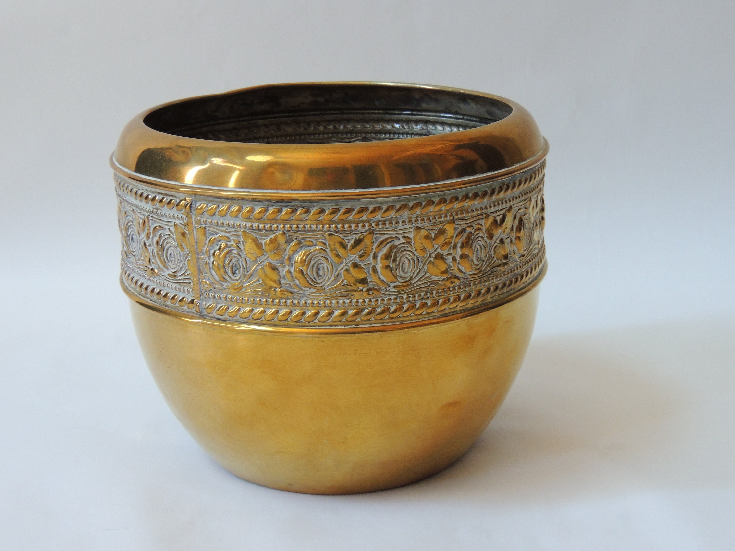 Home Décor Home & Living Embossed Floral Brass Planter Beldray made in ...