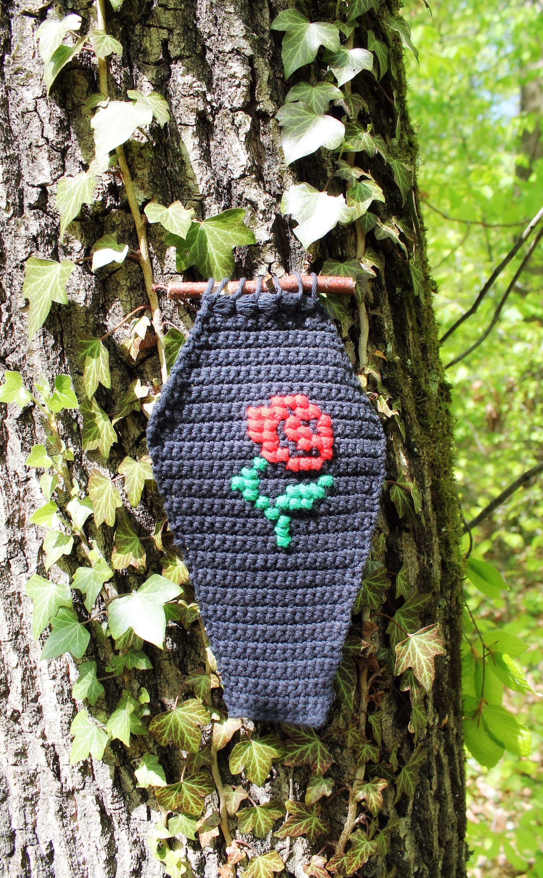 Crochet Pattern | Mini Coffin Crochet Tapestry Wall Hanging Decor - Etsy