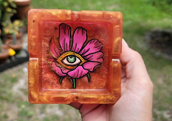 Collectibles Trippy Lady Ashtray Art & Collectibles Tobacciana etna.com.pe