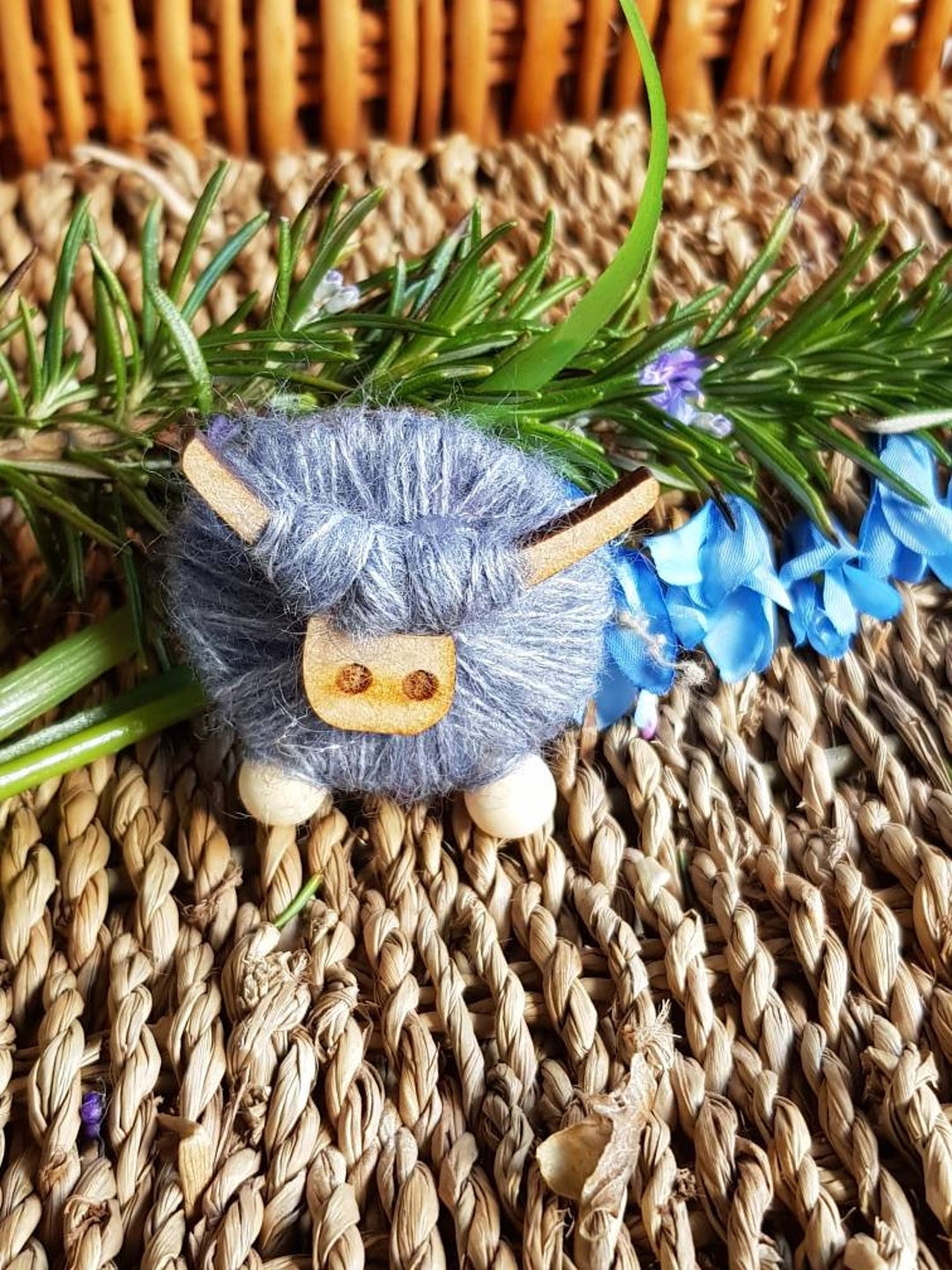 Highland cow brooch store