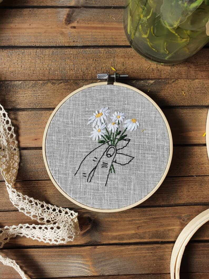 Daisy Flowers Embroidery Hoop, Daisy Bouquet, Wildflowers Wall Art ...